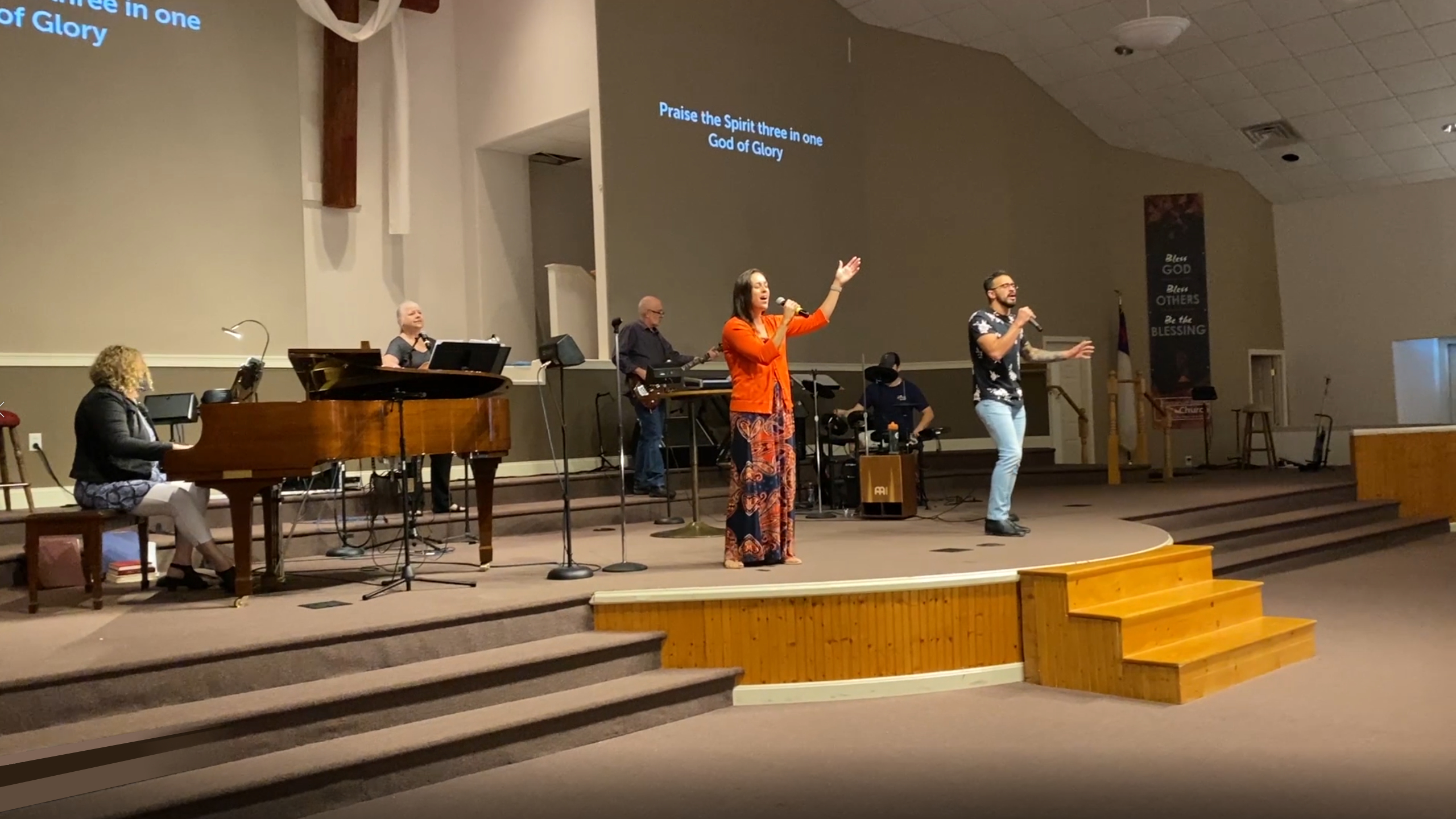 Emmanuel Hooksett Church – Bless God | Bless Others | Be the Blessing